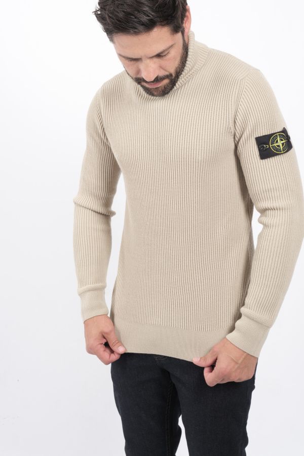 Retrouvez la collection de pulls Stone Island sur le site Jules & Jim